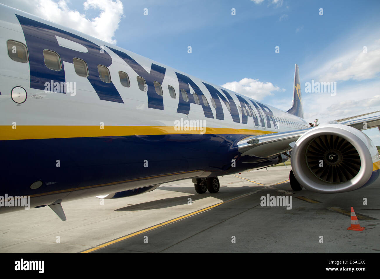 Poznan lawica airport hi-res stock photography and images - Alamy