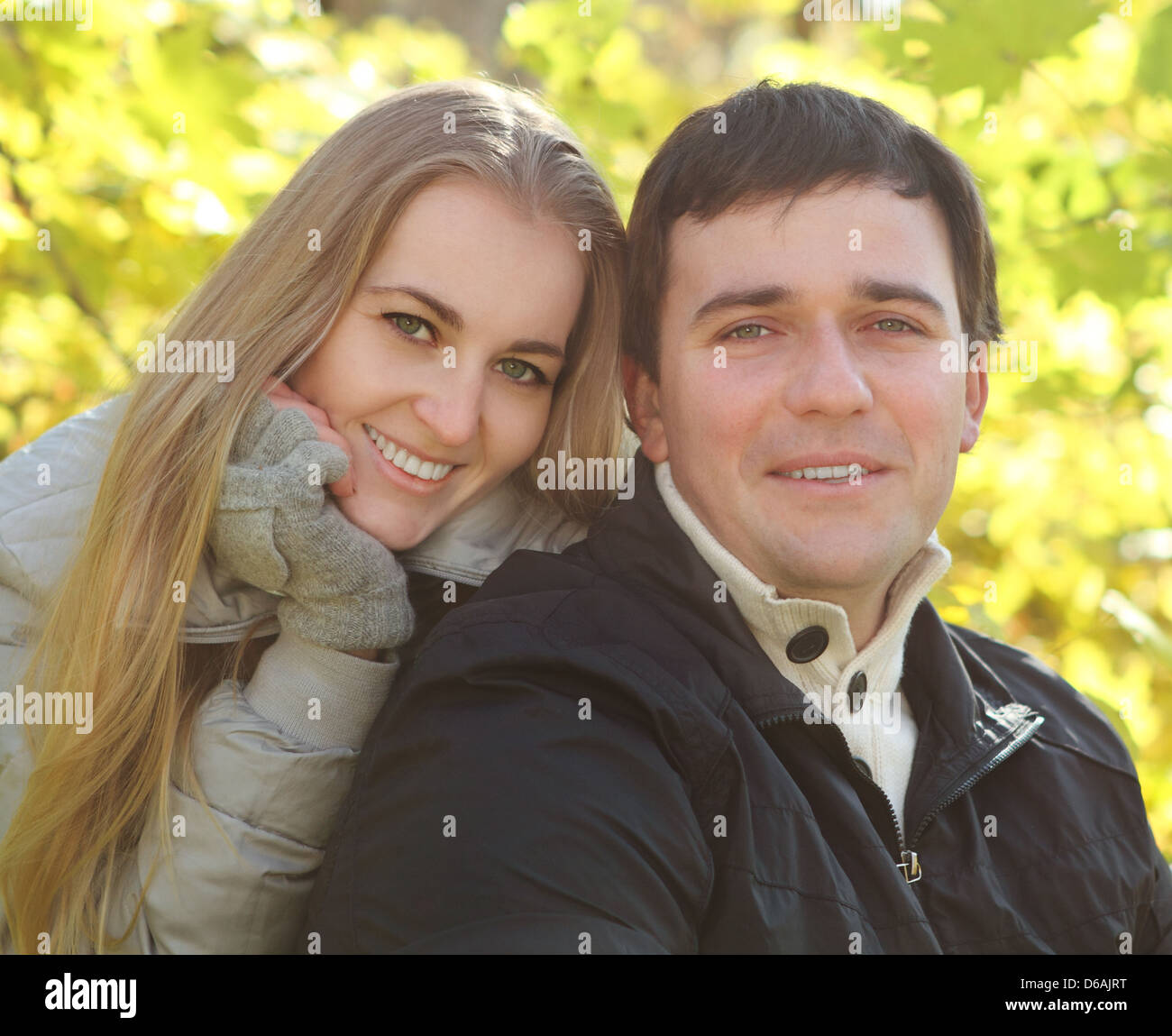 Happy smiling couple Stock Photo - Alamy