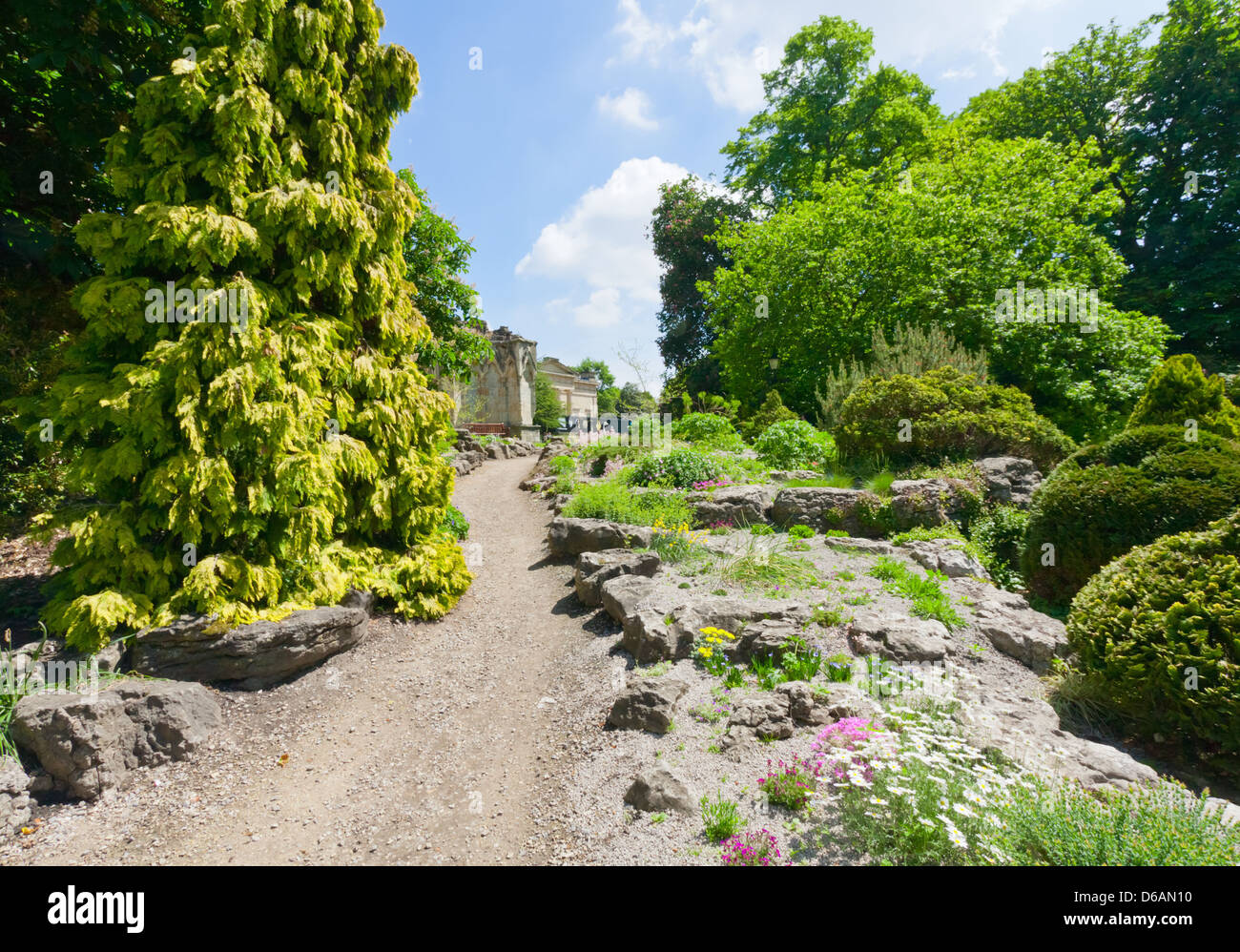 York stone path hi-res stock photography and images - Alamy