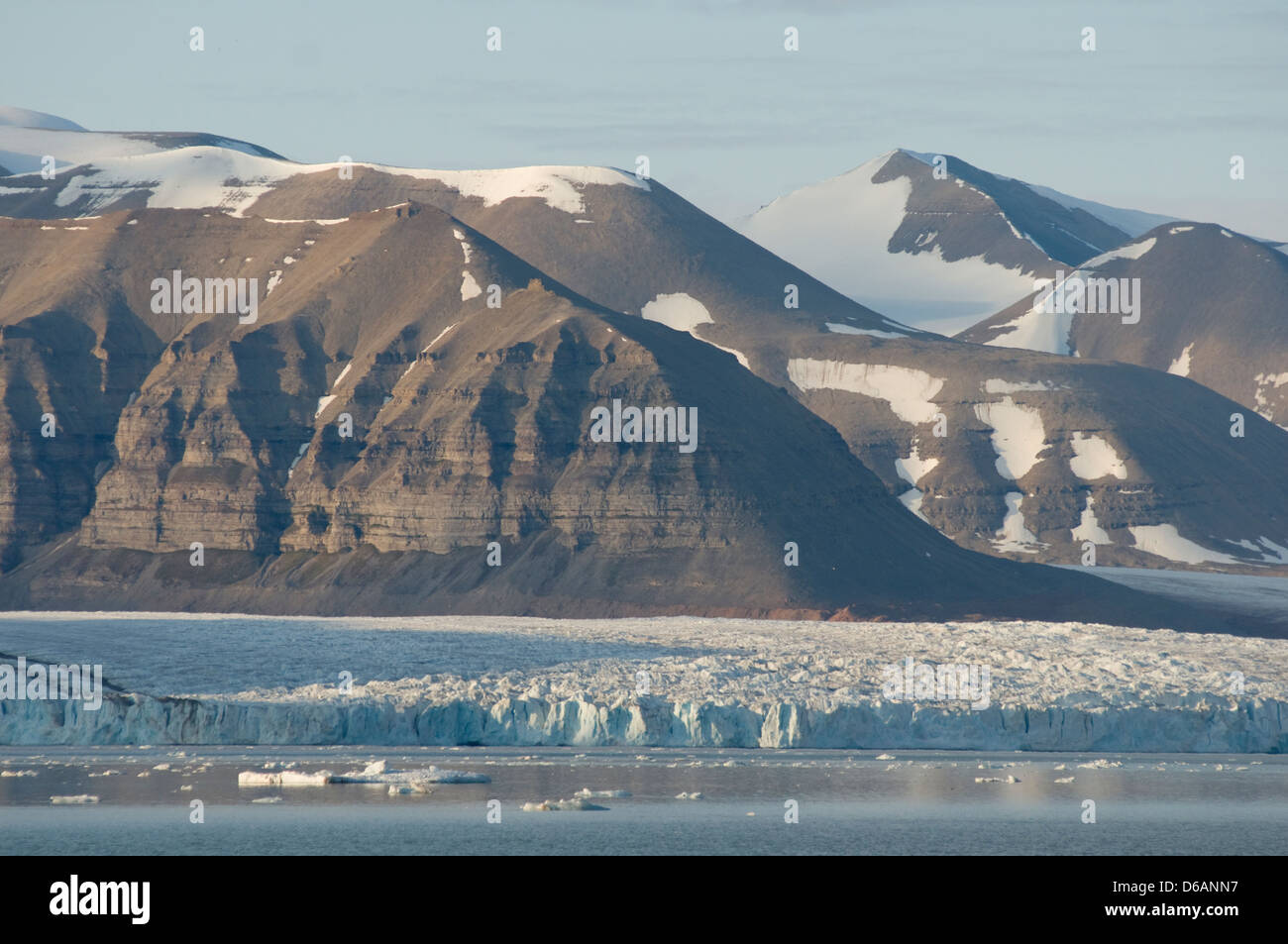 Norway, Svalbard Archipelago, Spitsbergen, Templefjorden, Tunabreen ...