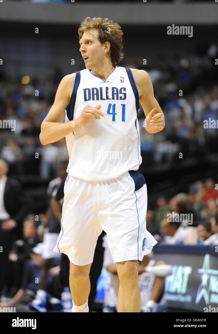 Dallas mavericks dirk hi-res stock photography and images - Alamy