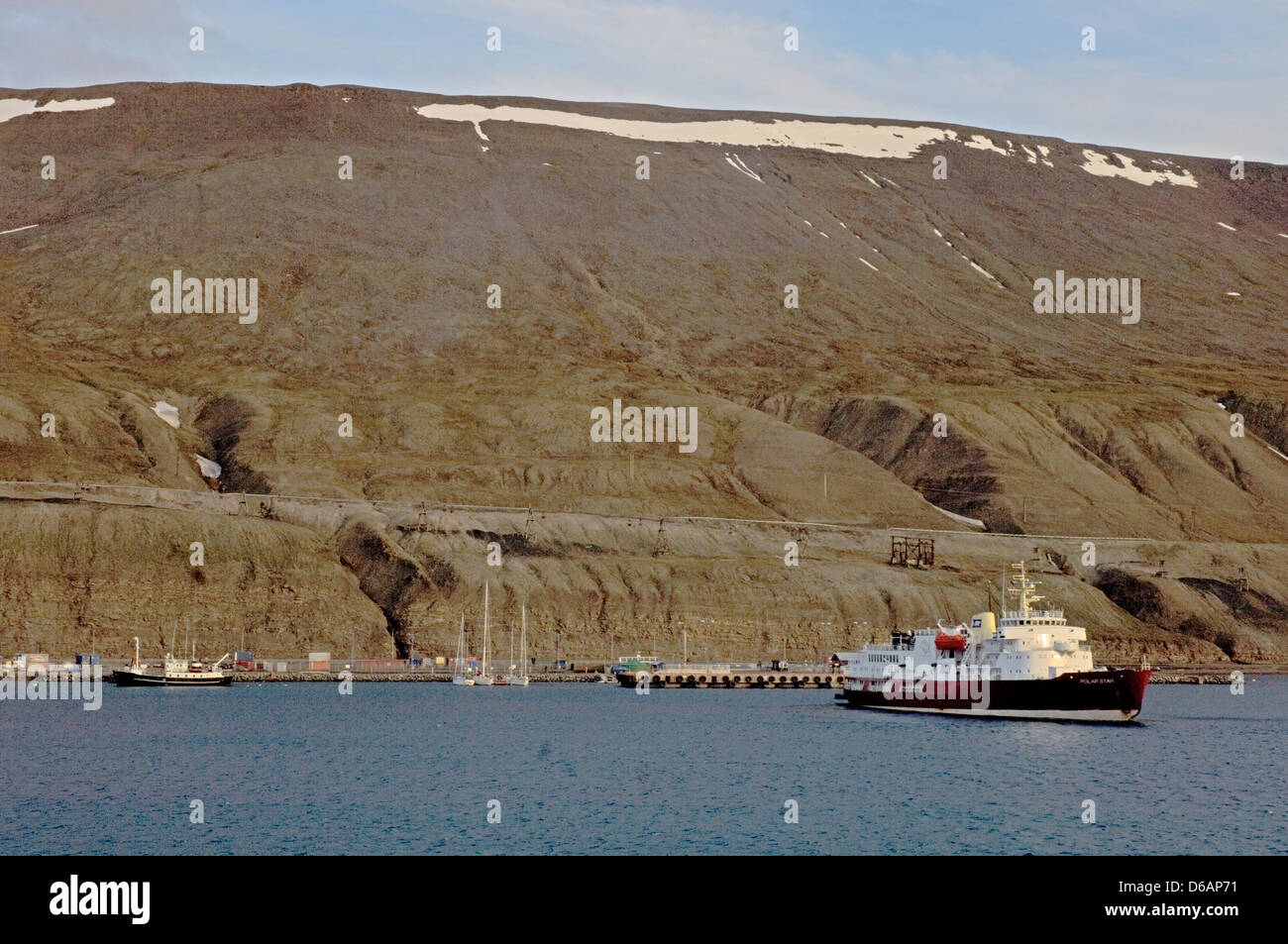 Norway, Svalbard Archipelago, Spitsbergen, Isfjorden, Longyearbyen ...