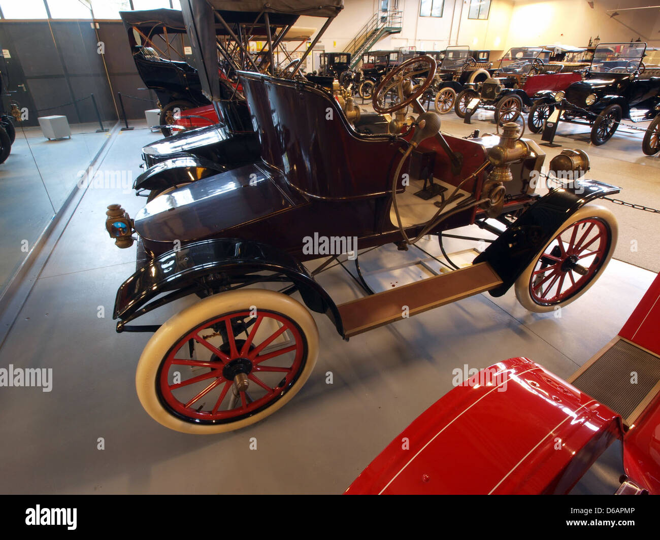 The 1907 Ford R is an early model from the Ford Motor Company, marking ...