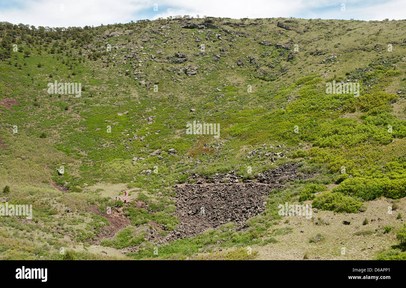 New Mexico, Capulin Volcano National Monument, visitors on Crater Vent ...