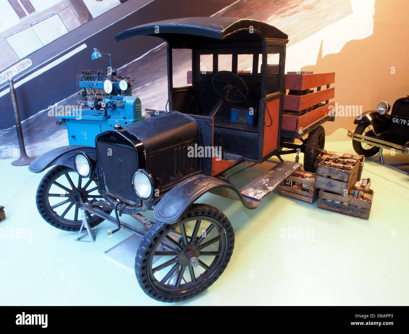 The 1910 Ford Model T open truck is an early 20th-century vehicle that ...