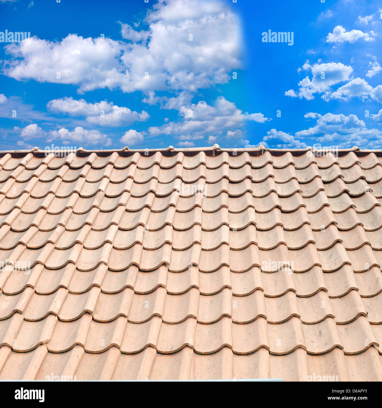 Tiled roof hut hi-res stock photography and images - Alamy