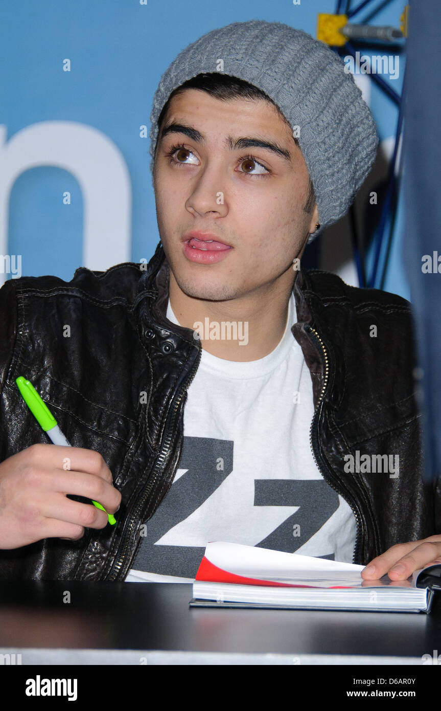 Zain Malik One Direction Photocall at Lakeside Shopping Center London ...