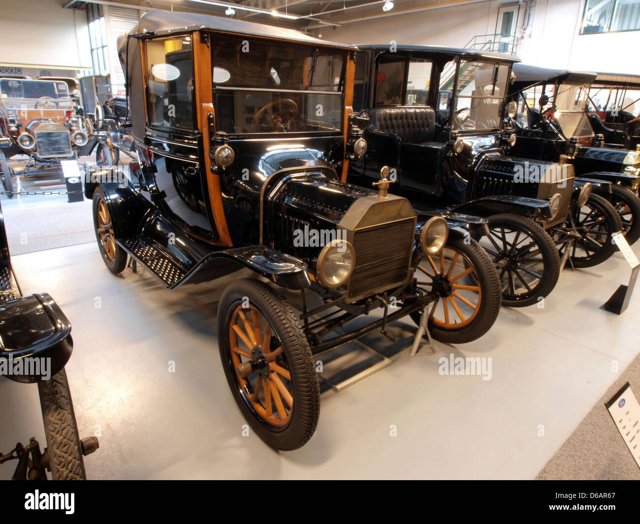The 1915 Ford T Coupelet is a classic model of the Ford Model T ...