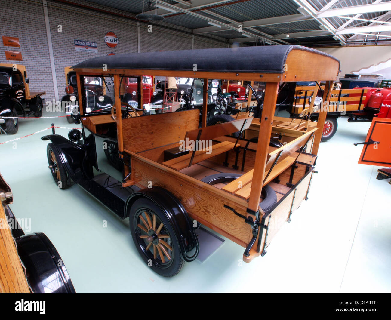 Ford model t bus hi-res stock photography and images - Alamy