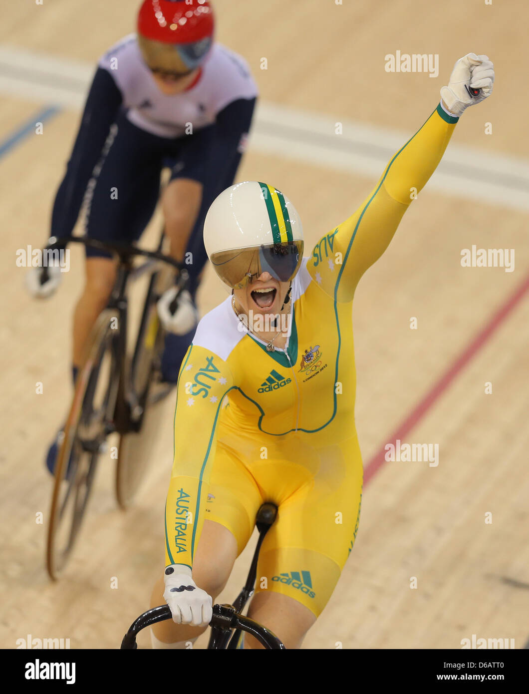Anna Meares (front) of Australia celebrates victory over Victoria ...