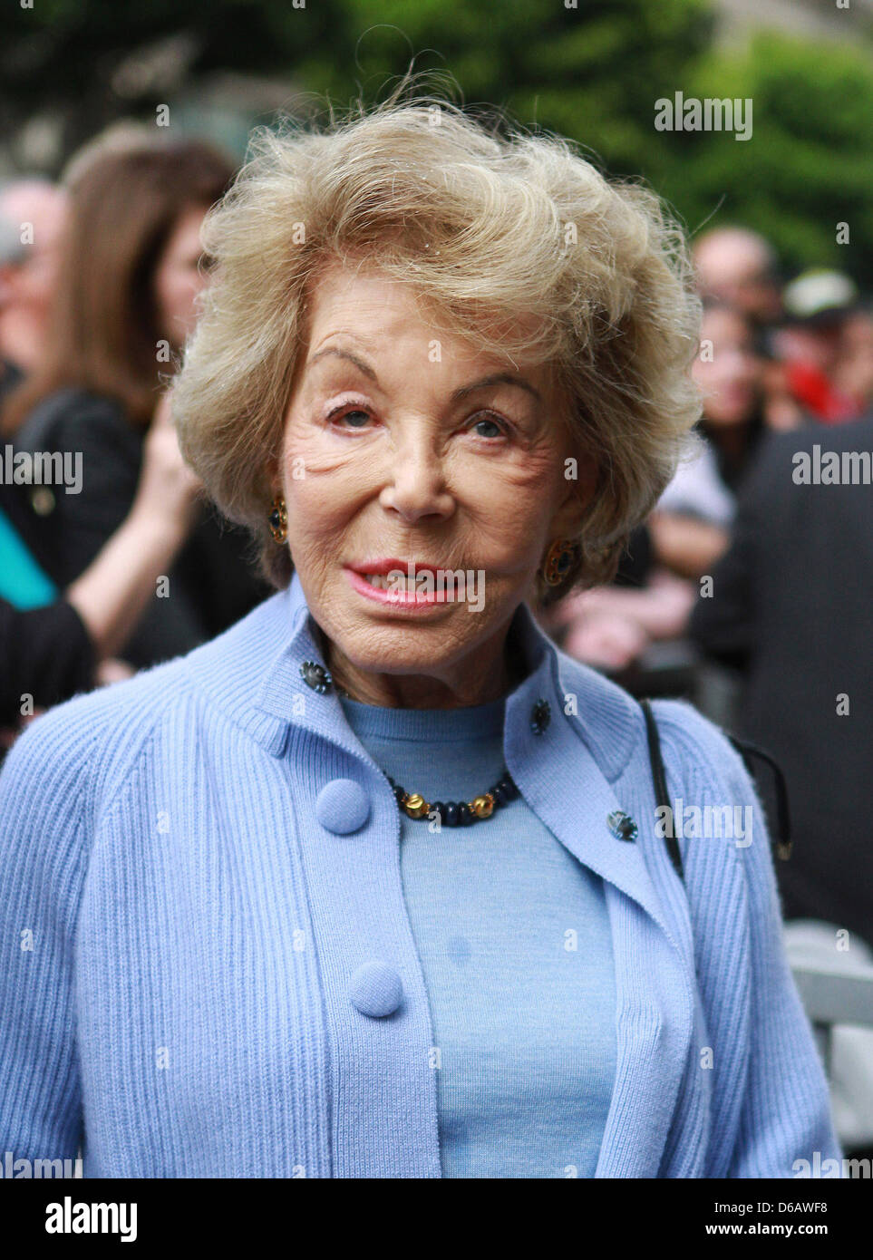 Anne Douglas Maestro Zubin Mehta receives a star on the Hollywood Walk ...