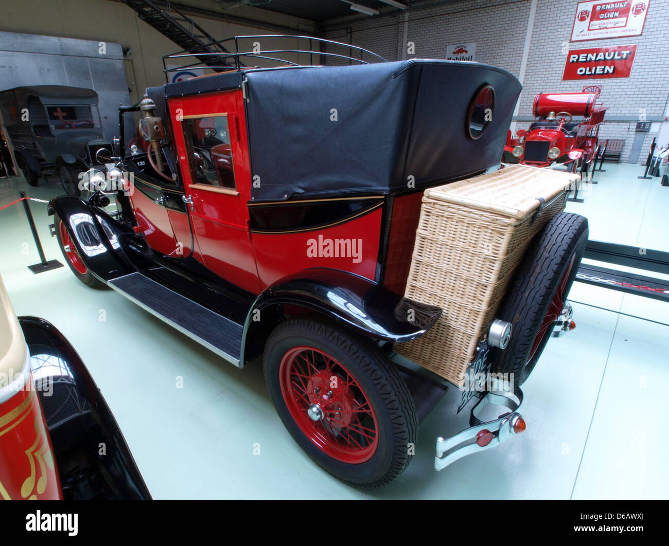 1920s car interior hi-res stock photography and images - Alamy