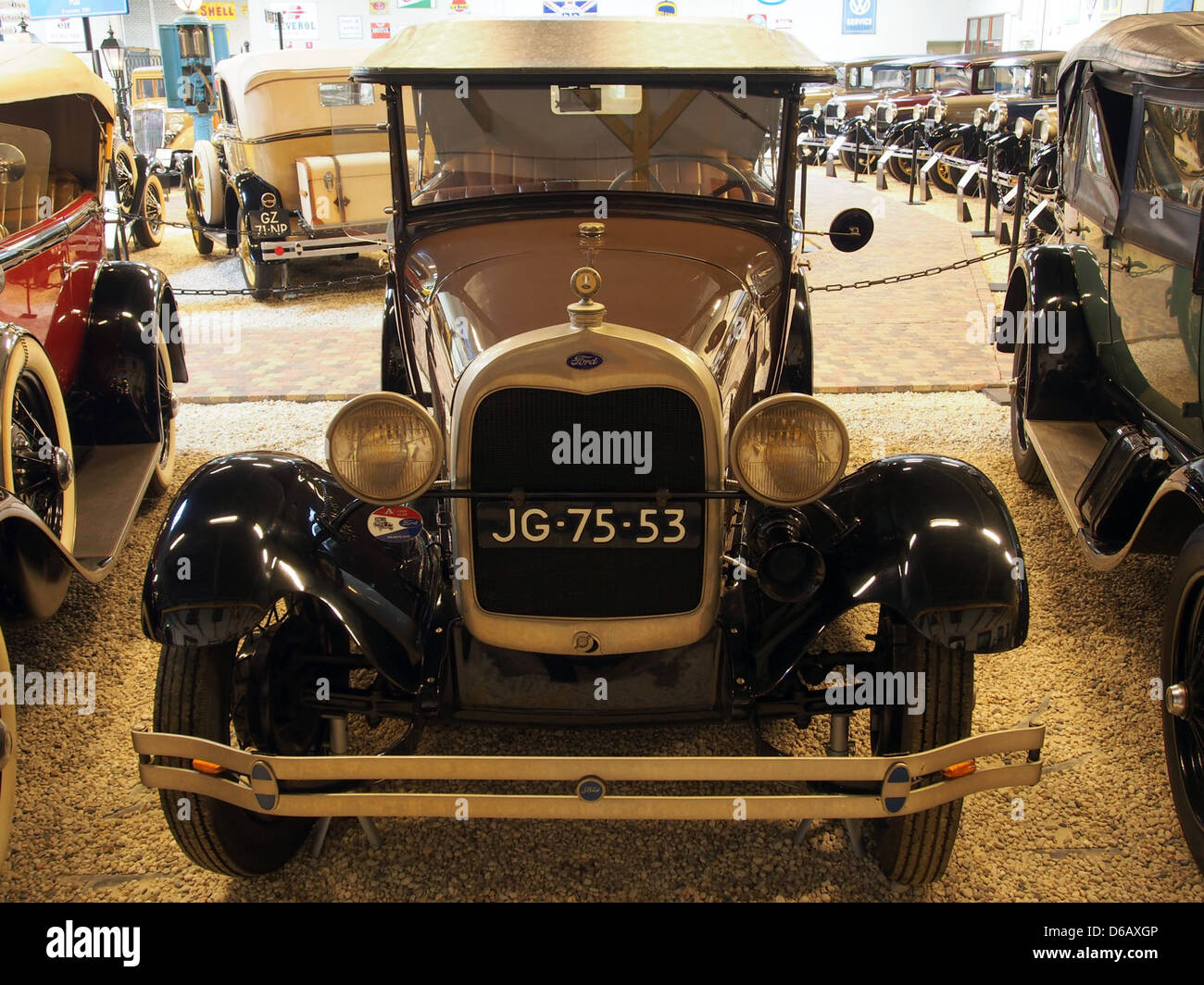 The 1929 Ford 35A Standard Phaeton, an open-top car model, was designed ...