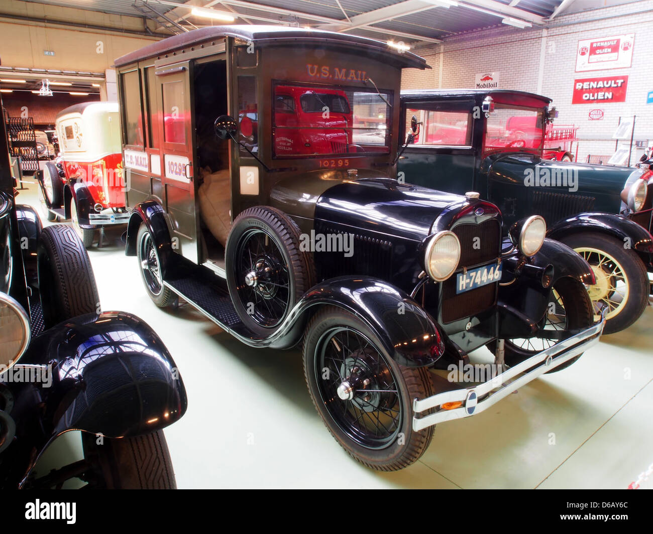 1920s delivery truck hi-res stock photography and images - Alamy