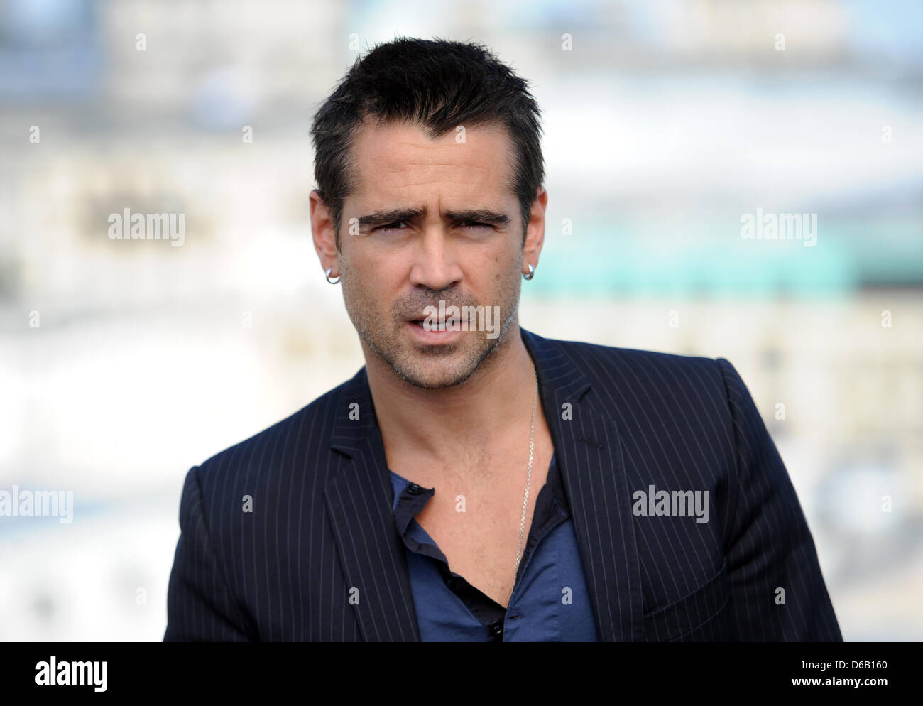 Irish actor colin farrell poses hi-res stock photography and images - Alamy