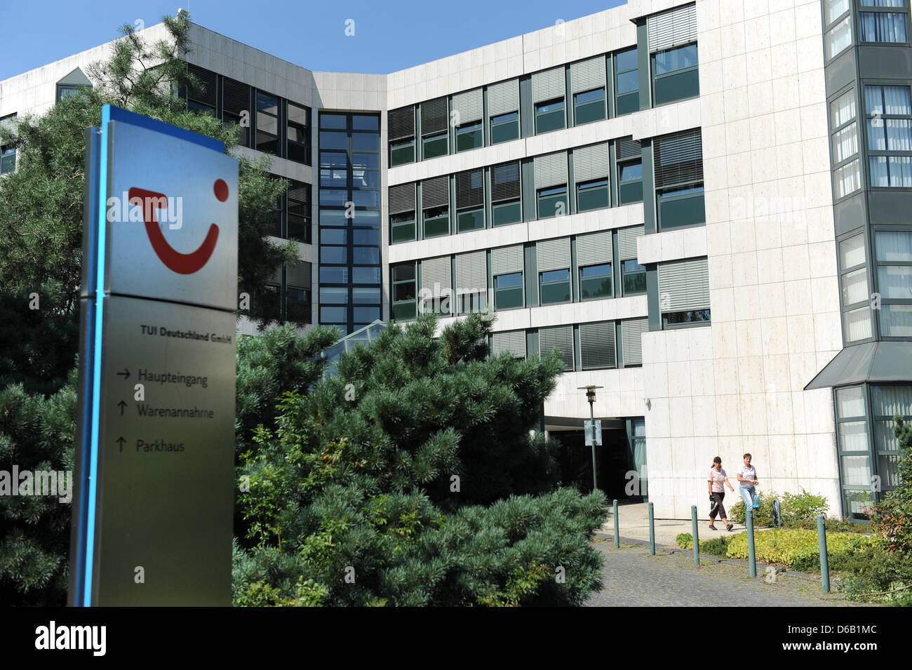 Tui logo hi-res stock photography and images - Alamy