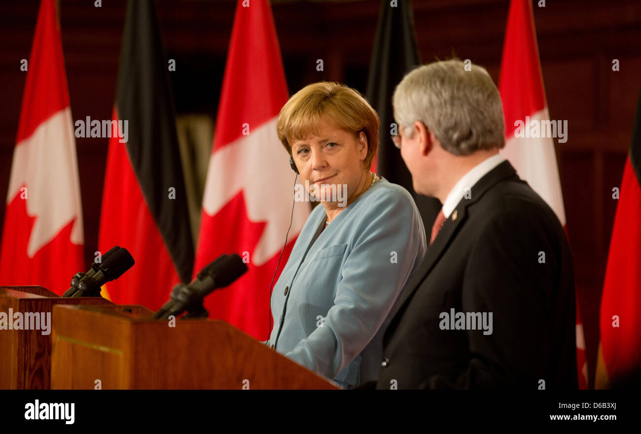 German Chancellor Angela Merkel (CDU) and Canadian Prime Minister ...