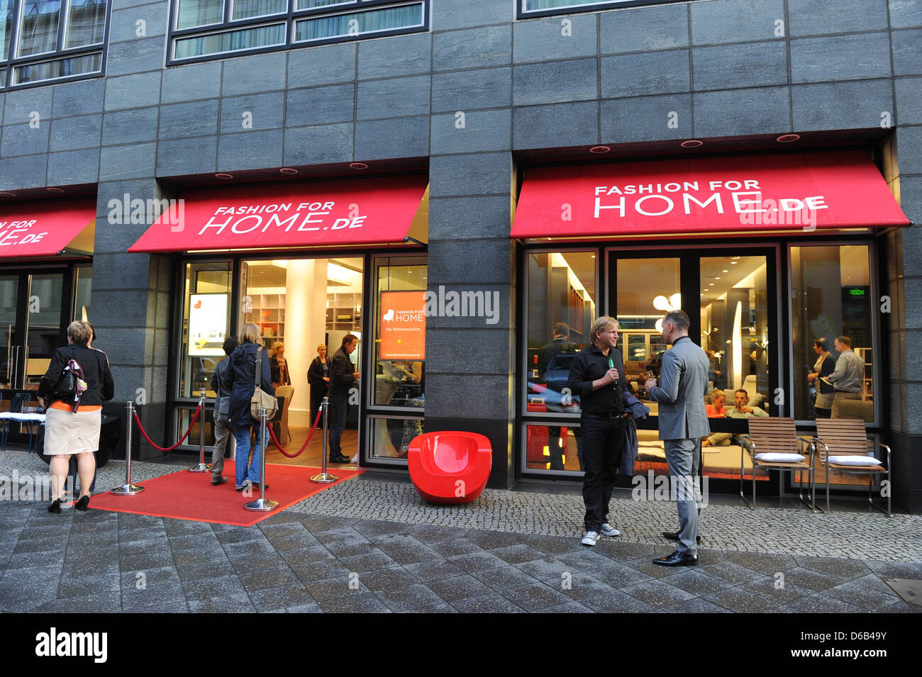 Opens its doors hi-res stock photography and images - Alamy