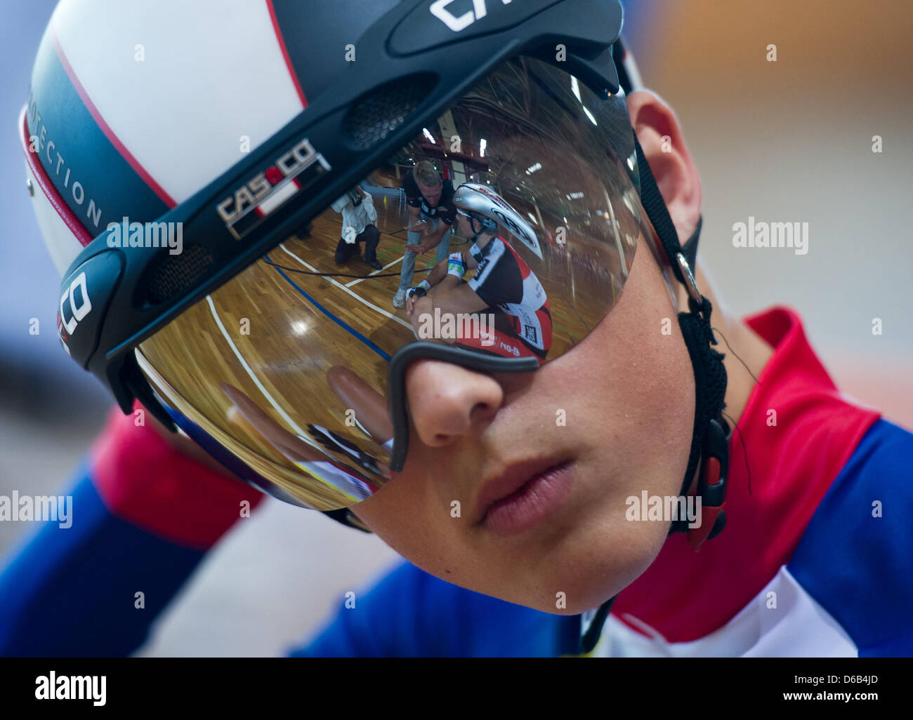 Cycling in frankfurt hi-res stock photography and images - Alamy
