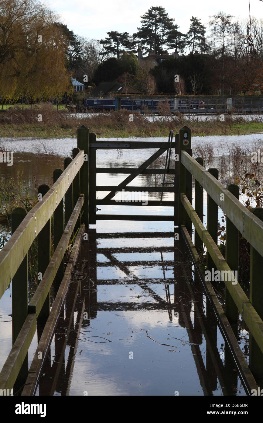 Flooded footpath and bridge Stock Photo - Alamy