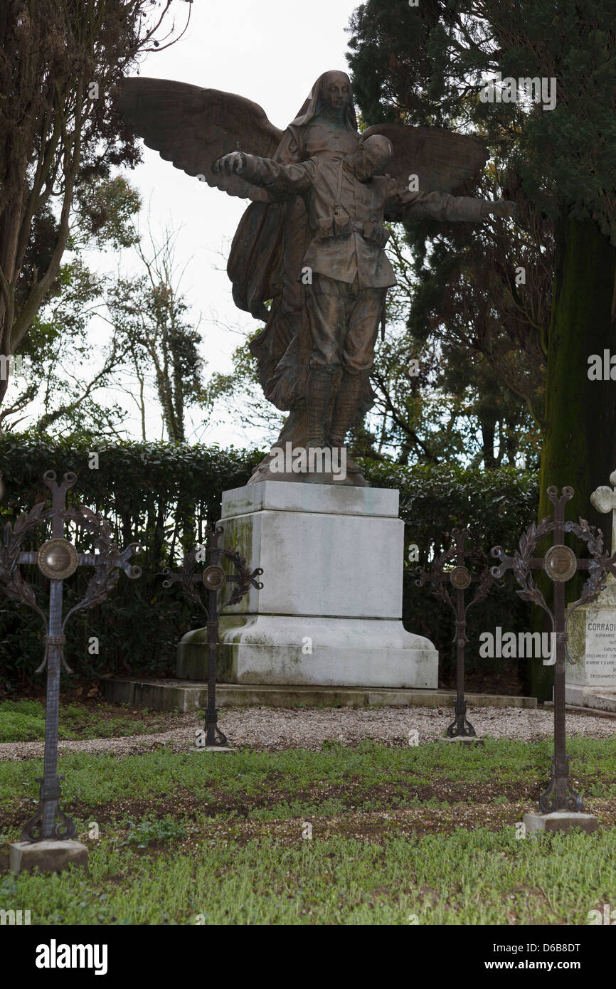 War memorial angel statue angel hi-res stock photography and images - Alamy