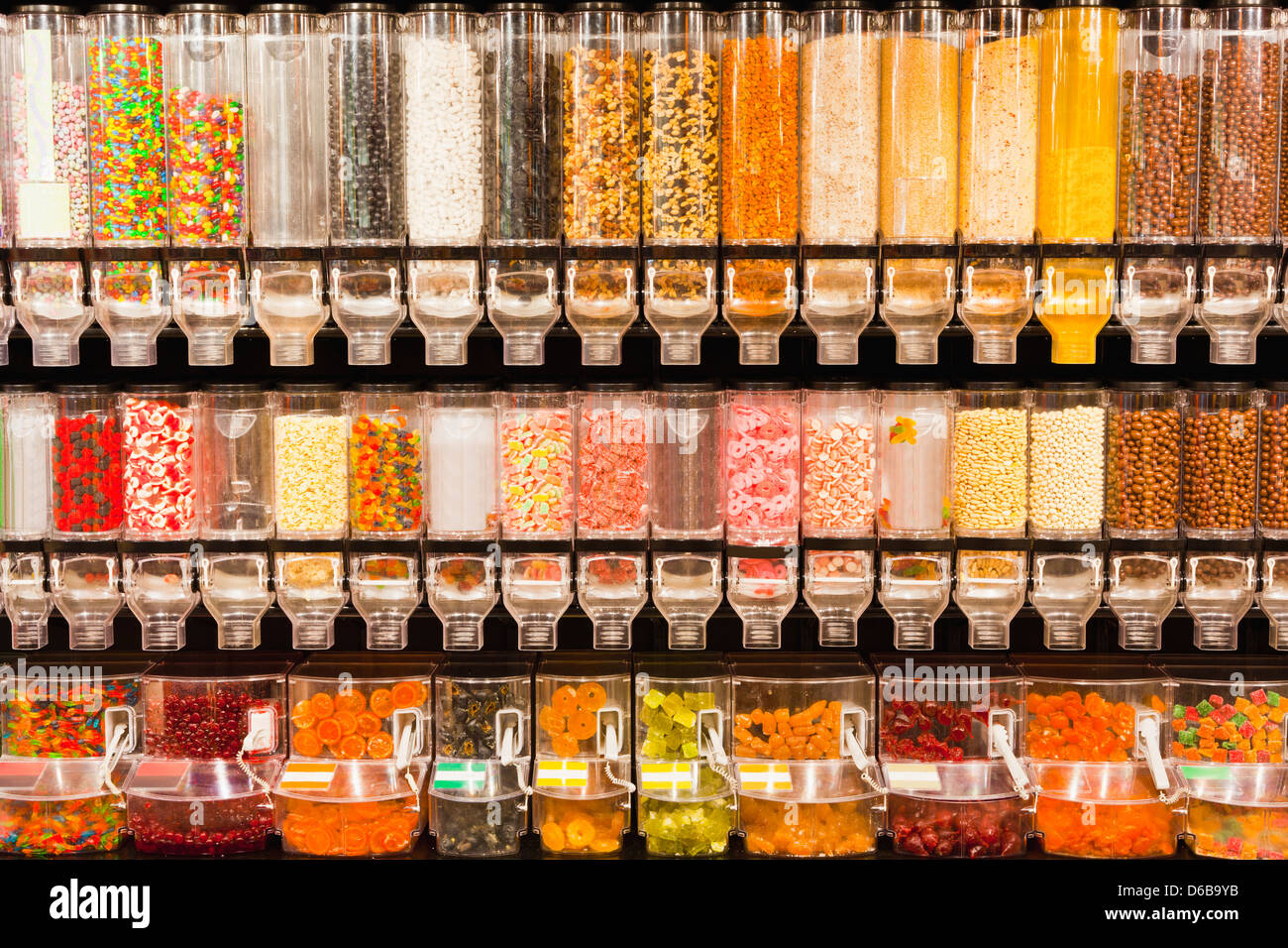 Bulk dispenser hi-res stock photography and images - Alamy
