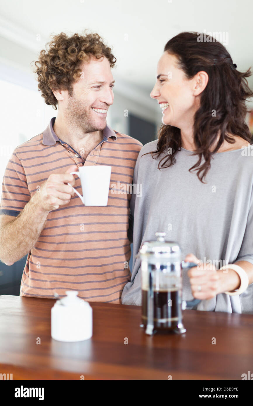 Profile couple laughing hi-res stock photography and images - Alamy