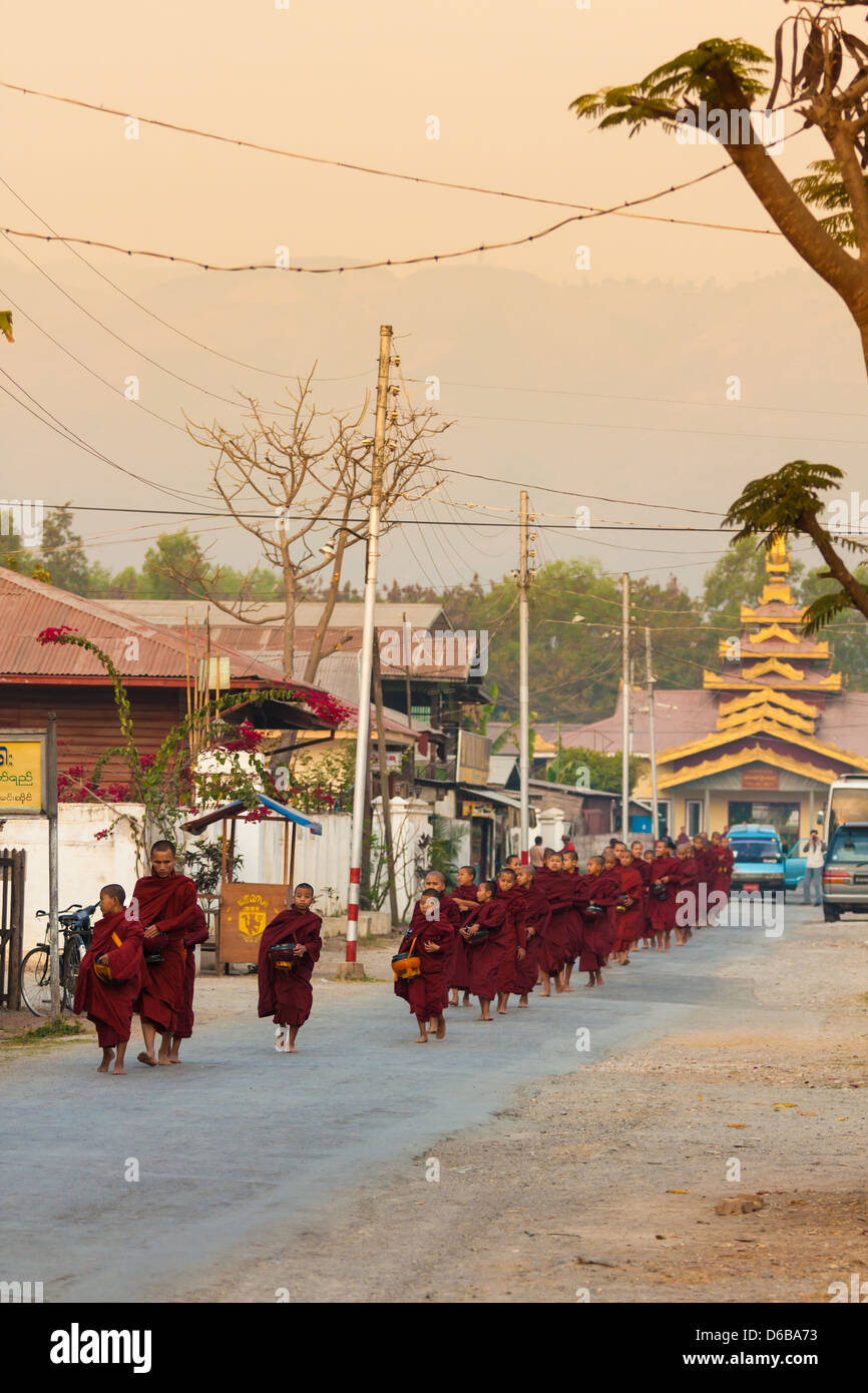 Monk procession hi-res stock photography and images - Alamy