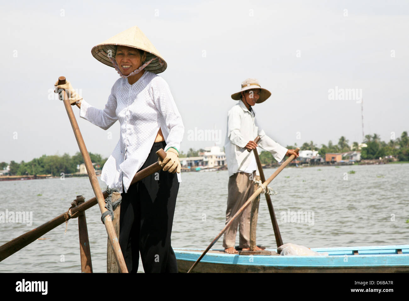 Chinese boat trip hi-res stock photography and images - Alamy
