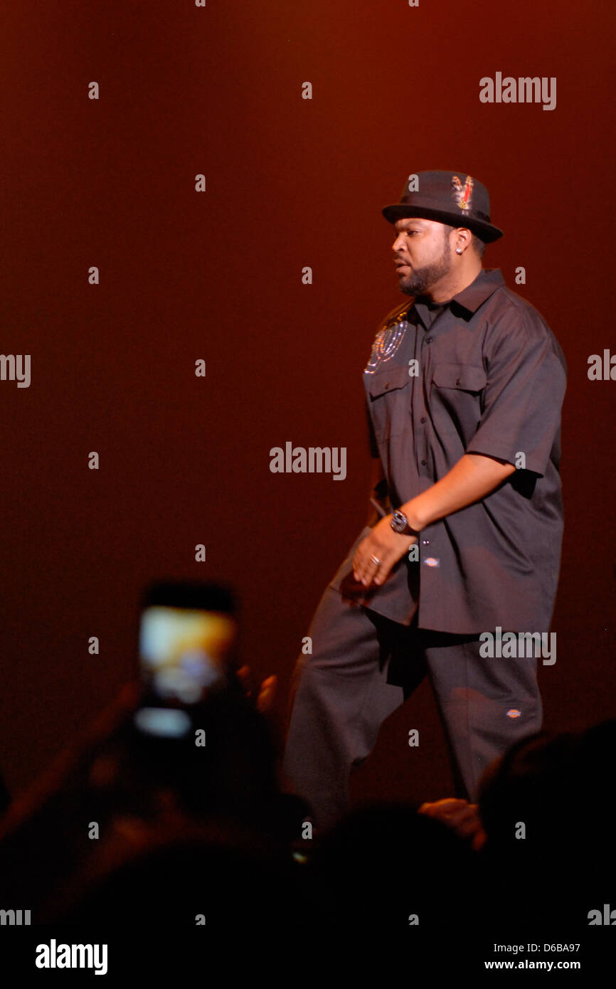 Ice Cube live in concert at The Wiltern Los Angeles, California - 23.02 ...