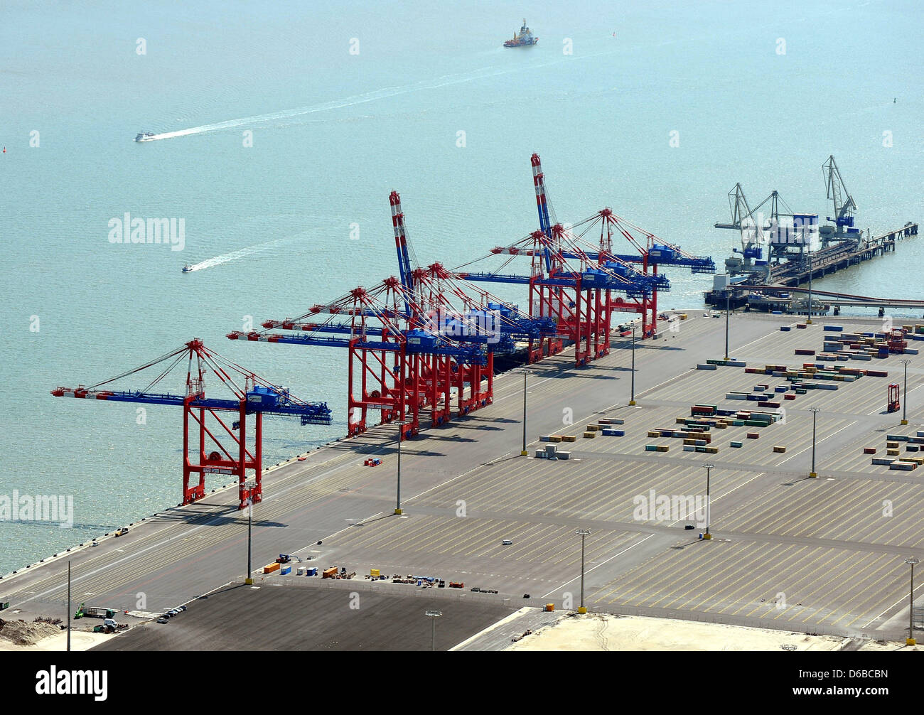 Aerial view of the JadeWeserPort in Wilhelmshaven at the Jade Bight ...