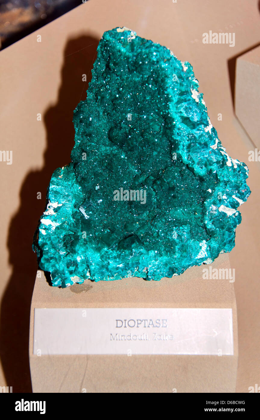 Dioptase High Resolution Stock Photography and Images - Alamy