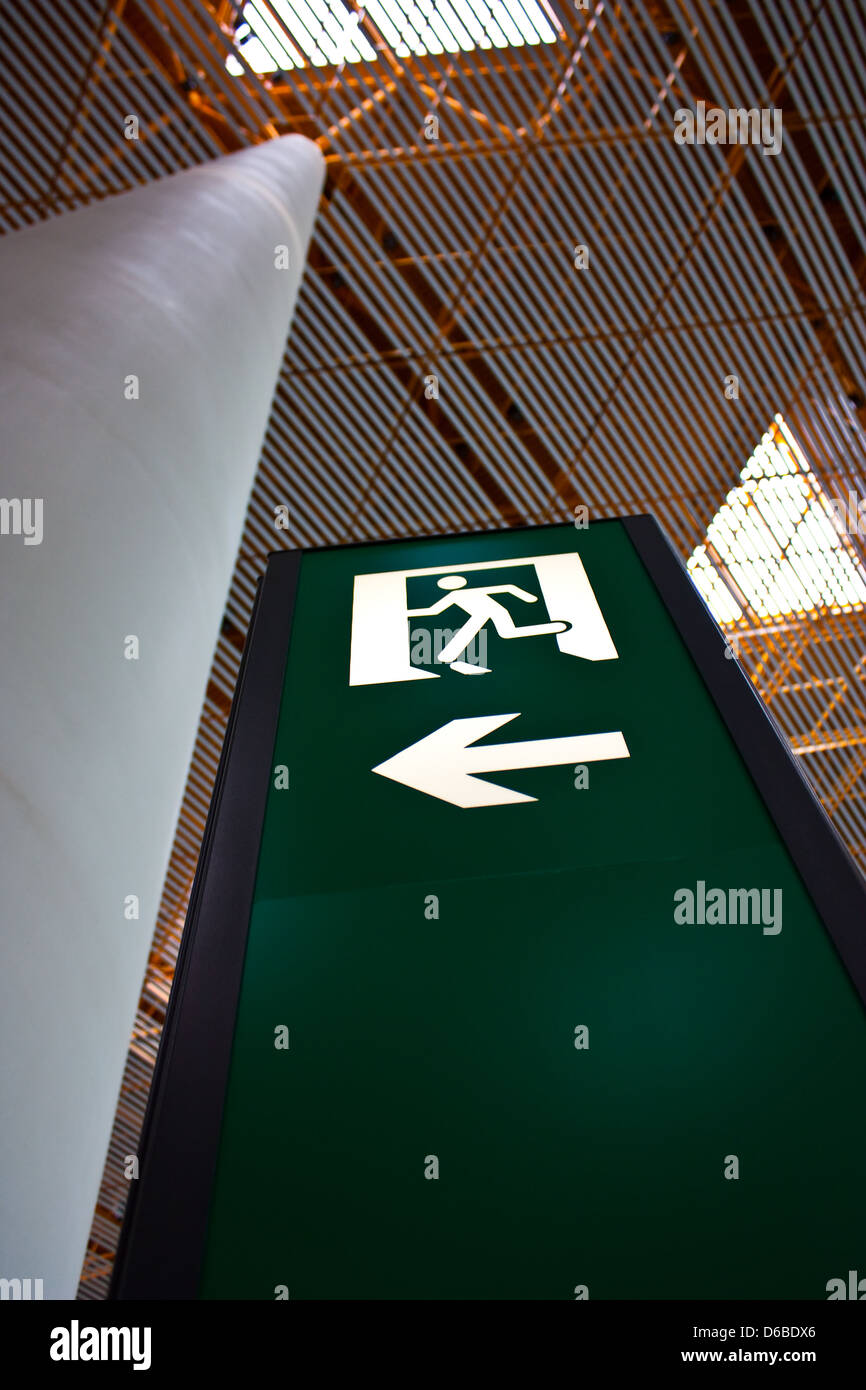 Emergency exit right hi-res stock photography and images - Alamy
