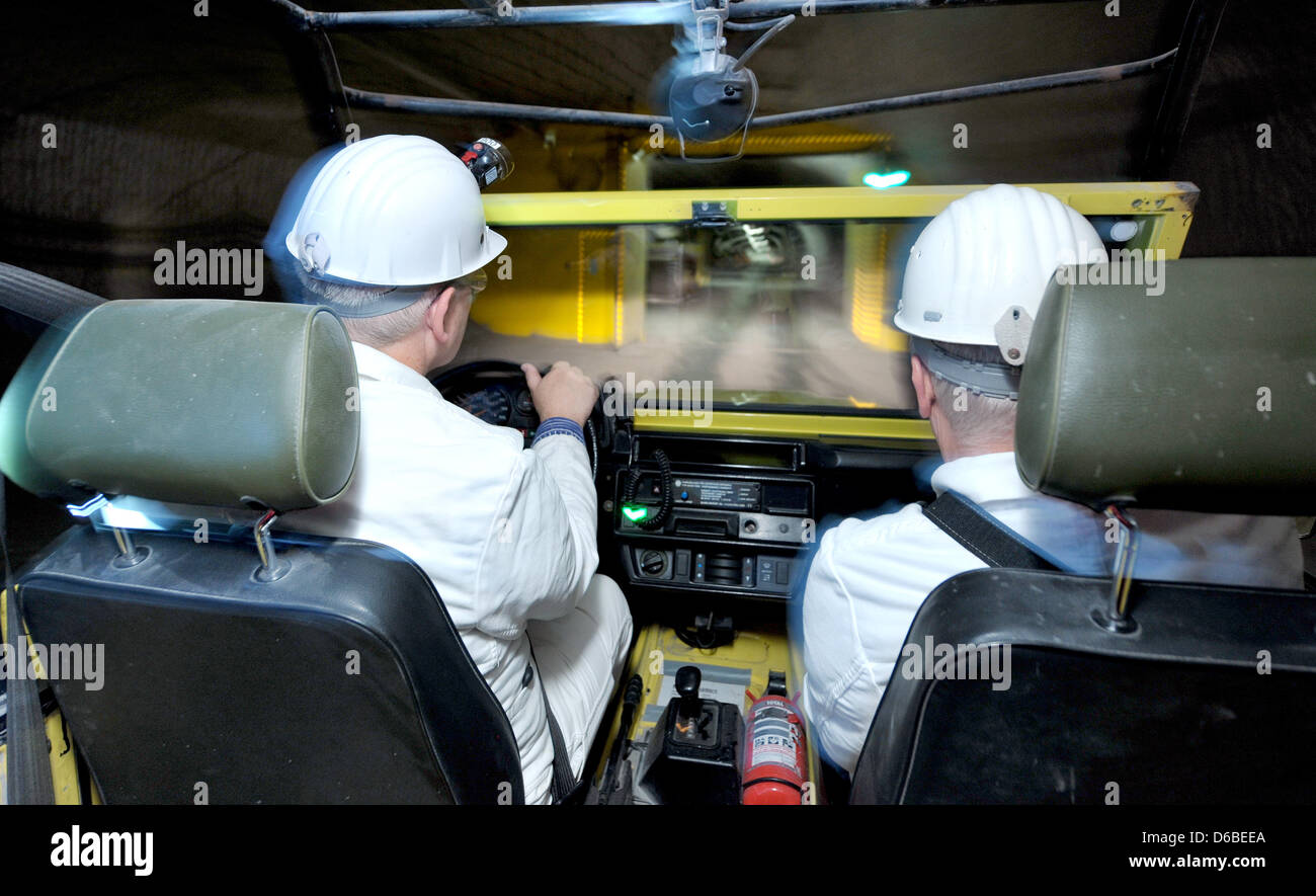 Mine disposal vehicle hi-res stock photography and images - Alamy