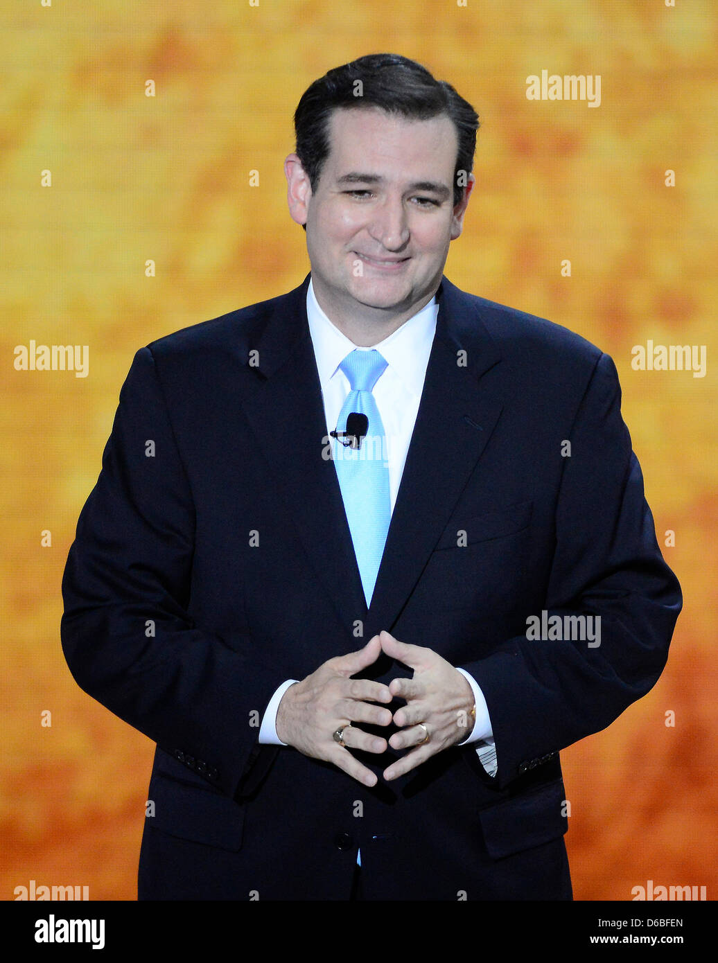 Republican United States Senate candidate Ted Cruz of Texas makes ...