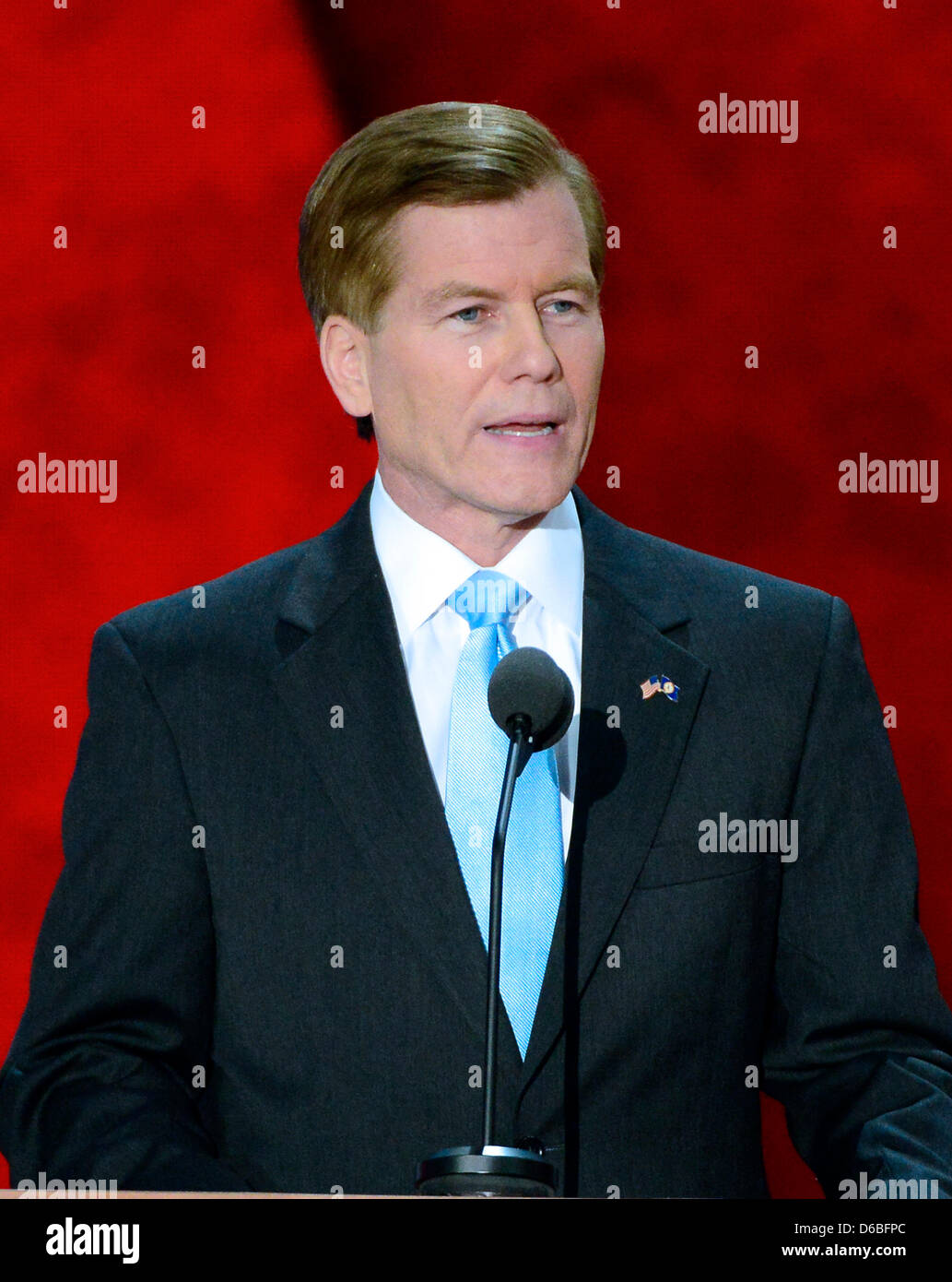 Bob mcdonnell virginia hi-res stock photography and images - Alamy