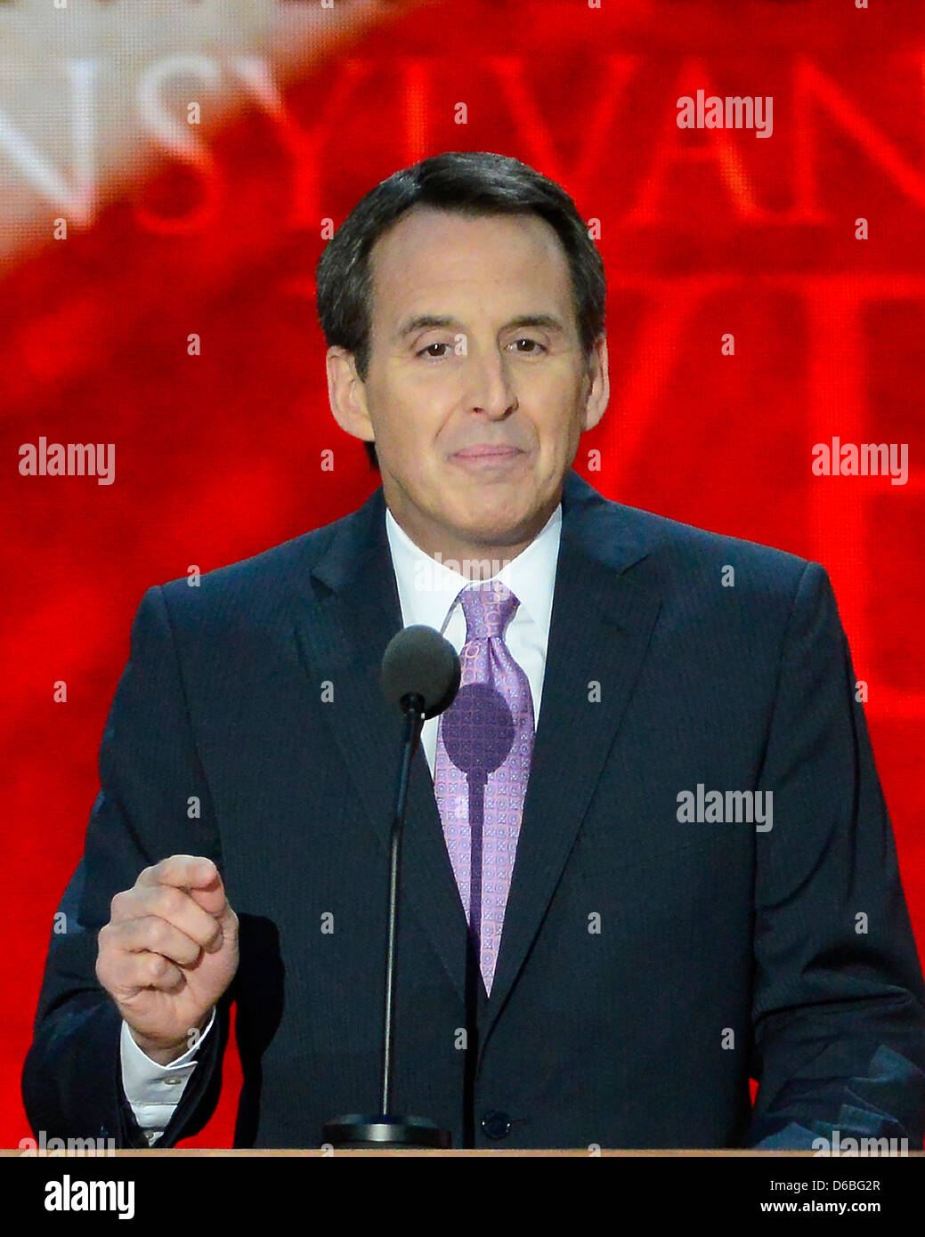 Former Governor Tim Pawlenty (Republican of Minnesota) makes remarks at ...