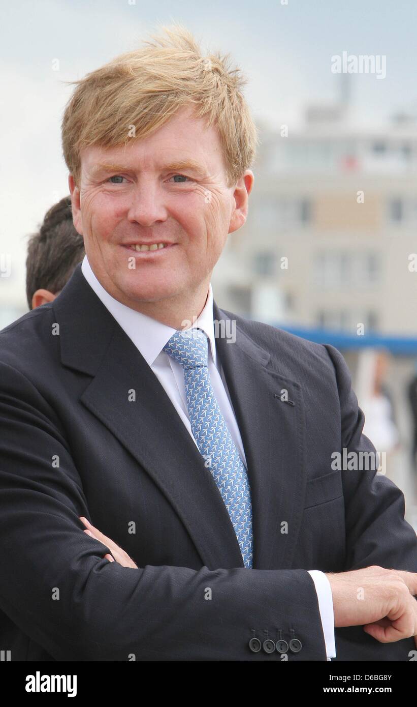 Dutch Crown Prince Willem-Alexander welcomes astronaut Kuipers from the ...