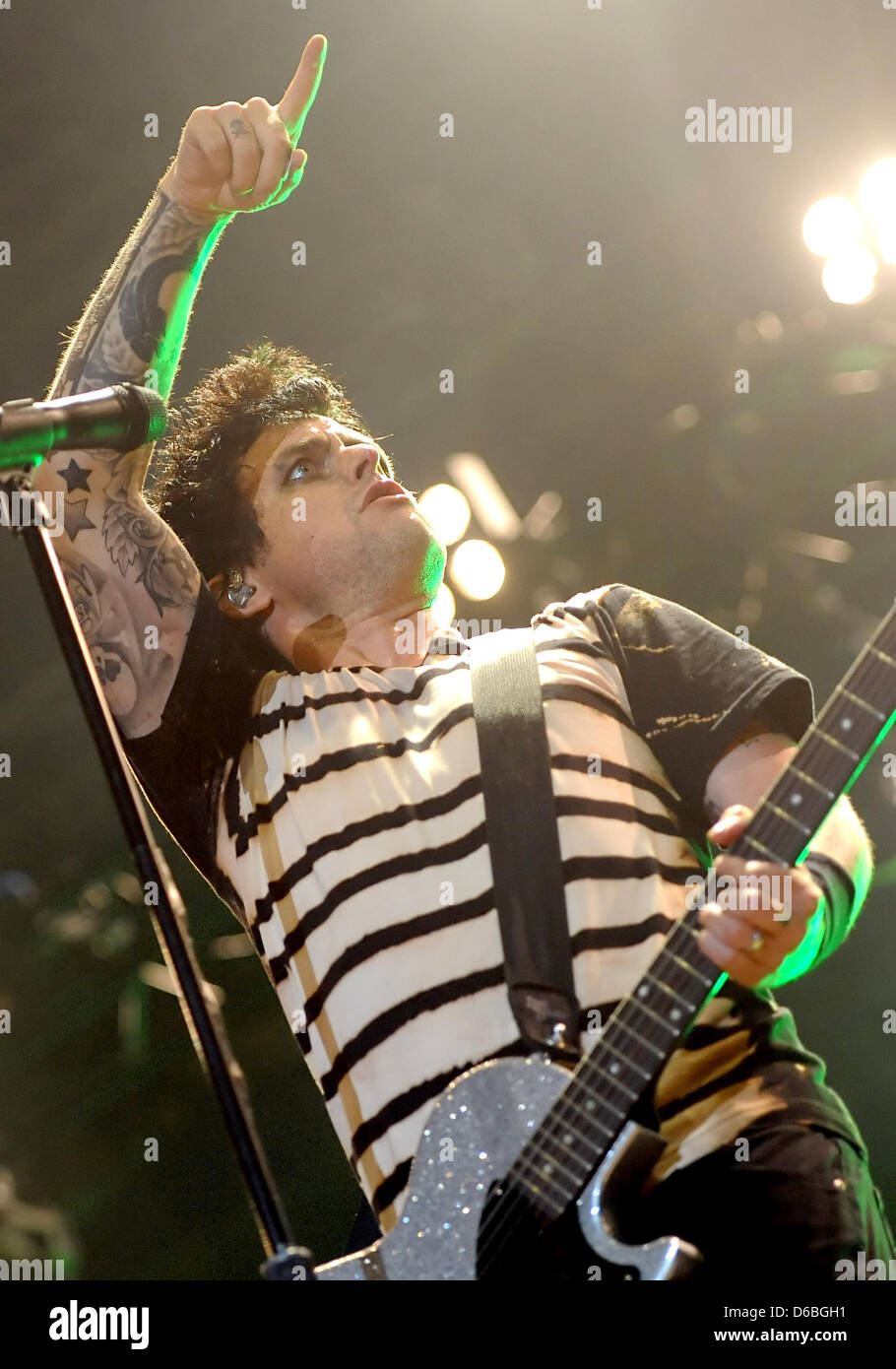 Singer Billie Joe Armstrong of the US band Green Day performs on stage ...