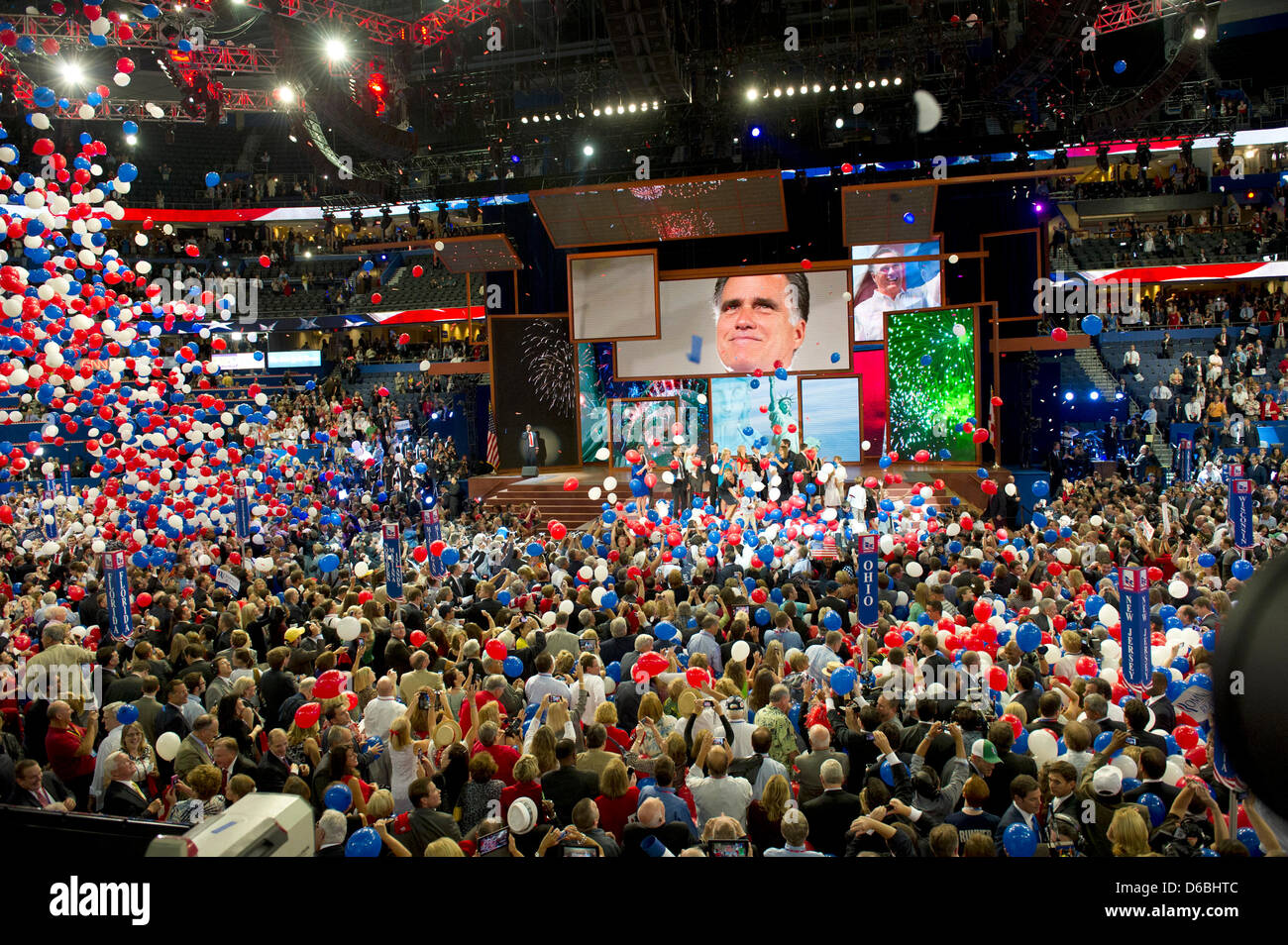 Balloon drop following Mitt Romney's remarks at the 2012 Republican ...