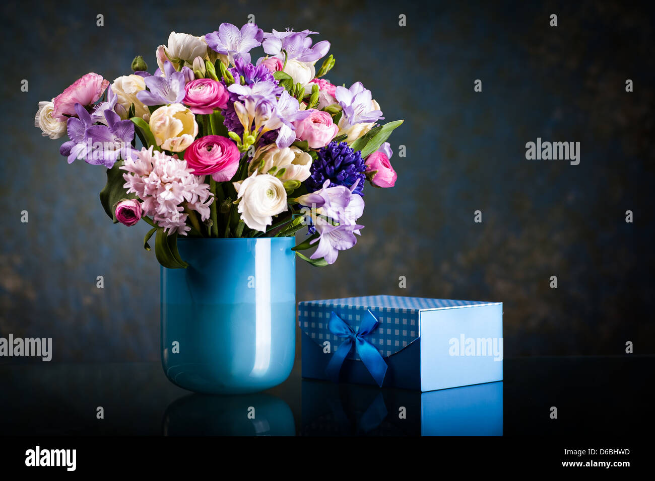 bunch of spring flowers Stock Photo - Alamy