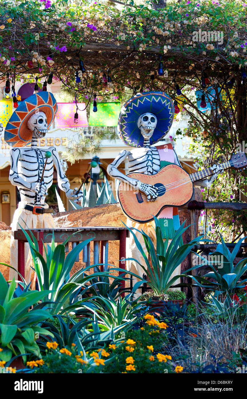 Skeleton Mexican Scull Folk Death Art Stock Photo - Alamy