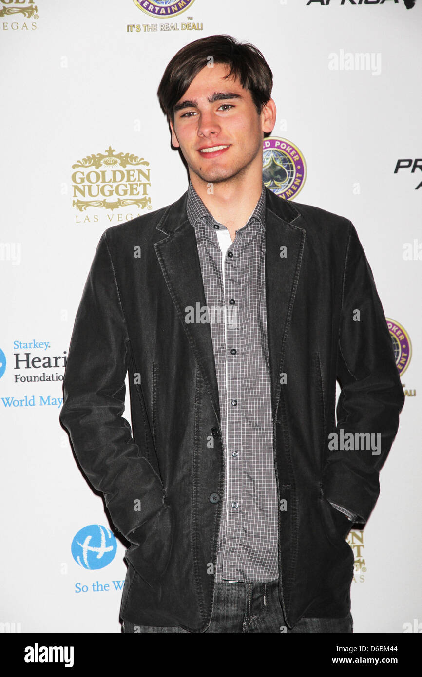 Daniel Romer Celebrities, Poker Pros and Football Stars Raise Their ...