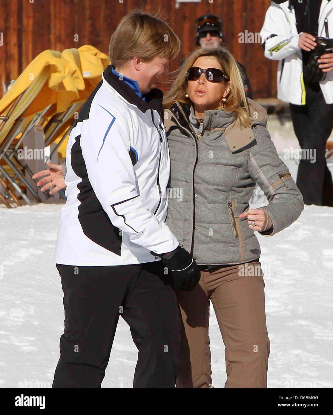 Princess Willem-Alexander and Princess Maxima of The Netherlands pose ...