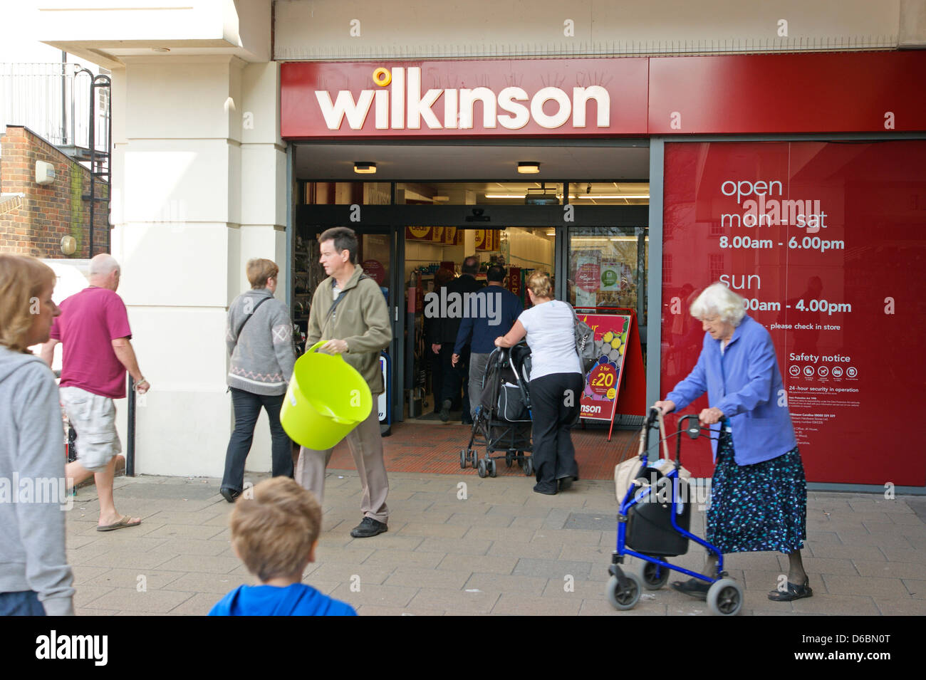 Wilkinson shop hi-res stock photography and images - Alamy