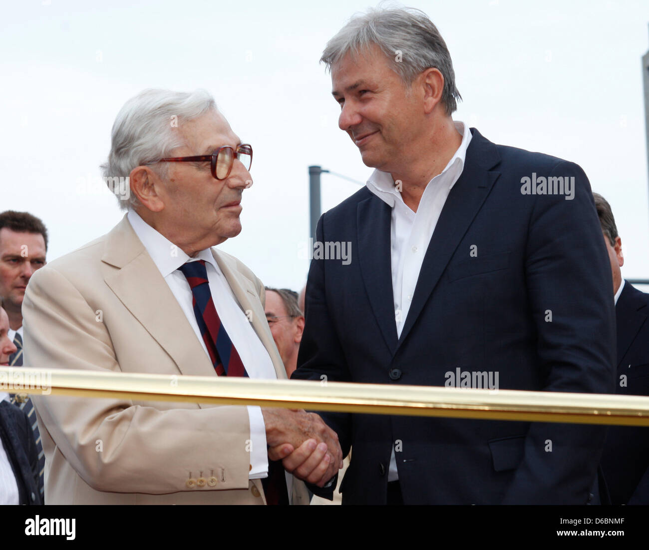 Kenneth adam hi-res stock photography and images - Alamy