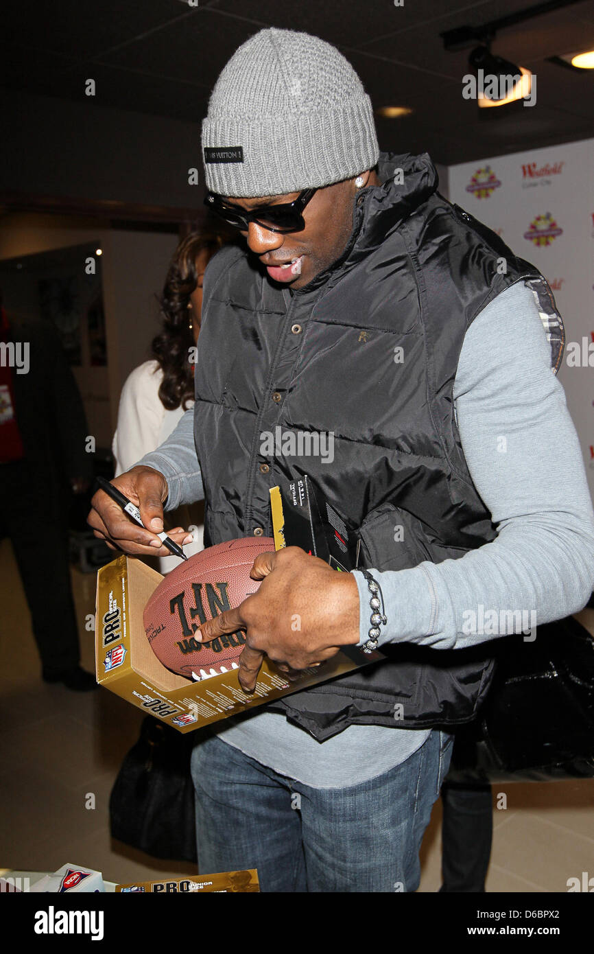 Terrell Owens creates a 'Rim Reaper' milkshake to benefit The Alzheimer ...