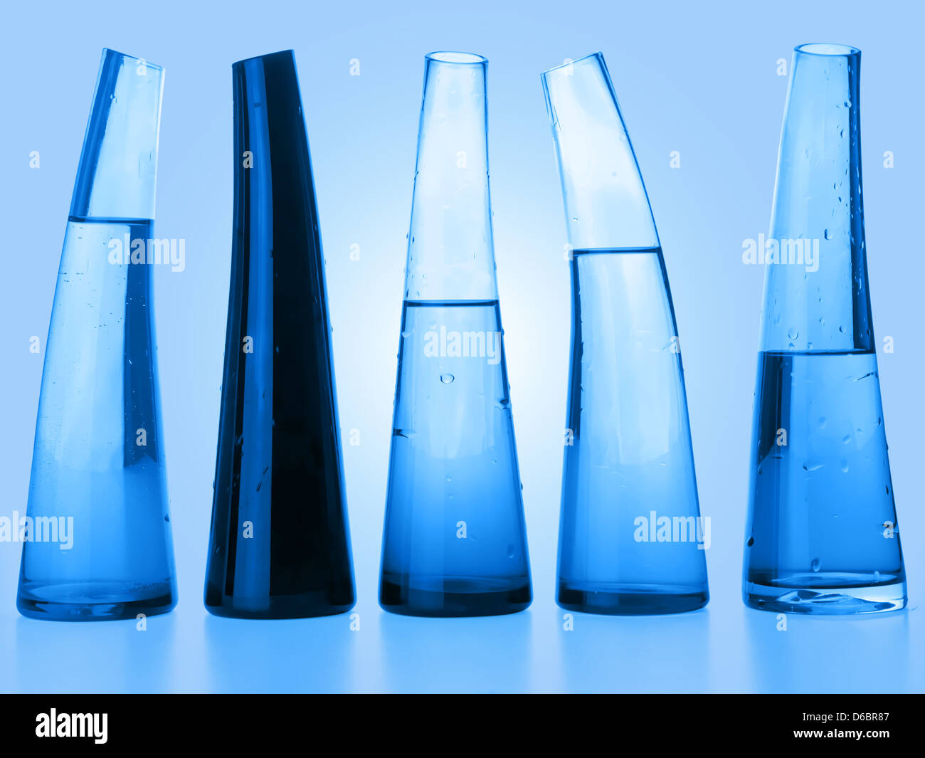 Measuring flasks hi-res stock photography and images - Alamy