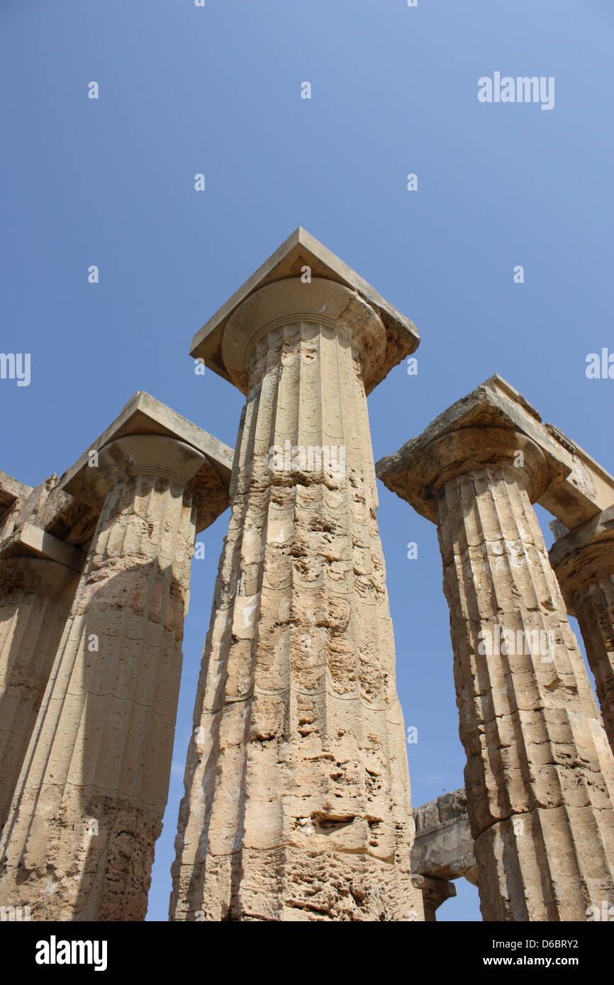 Temple of Magna Grecia Stock Photo - Alamy