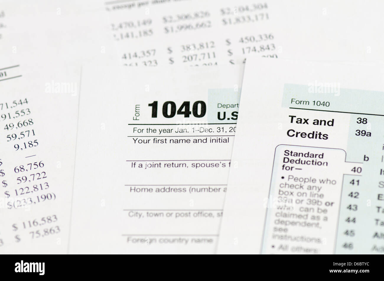 American tax 1040 form hi-res stock photography and images - Alamy